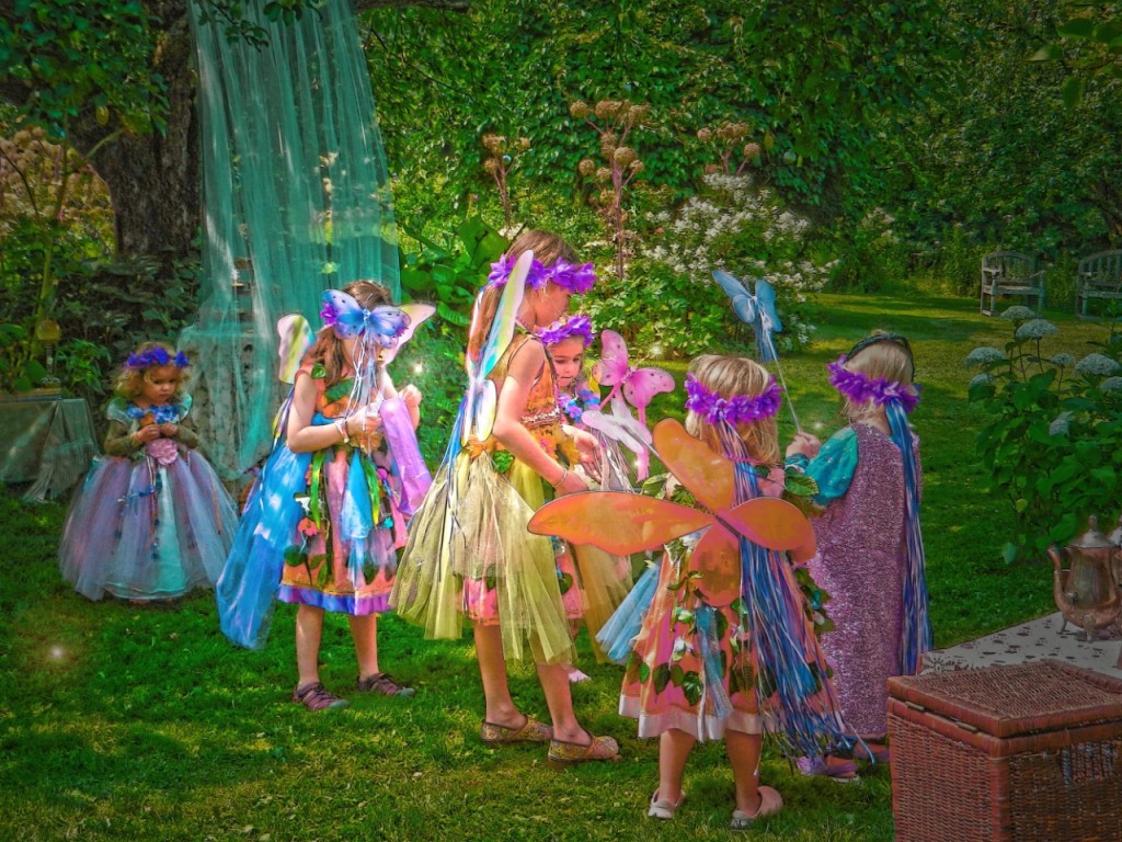 Home Place Fairies » Archives » Seamstress to The Fairies